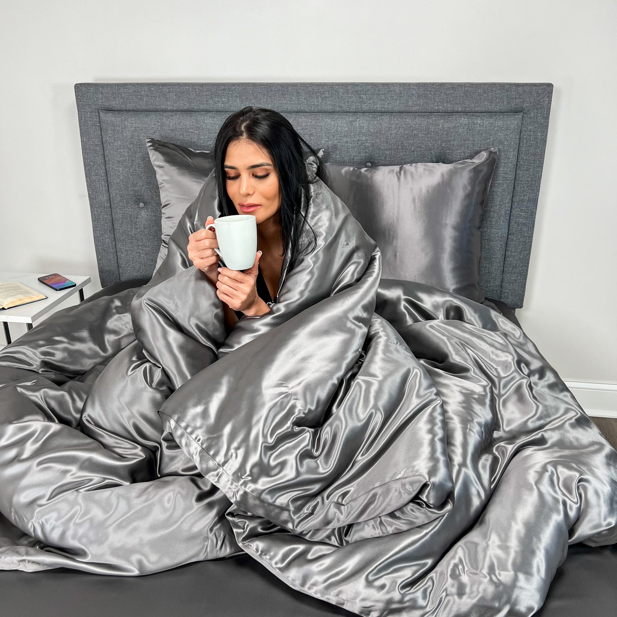 22 Momme Mulberry Silk Duvet Cover | Luxurious Bedding - Mulberry Park ...